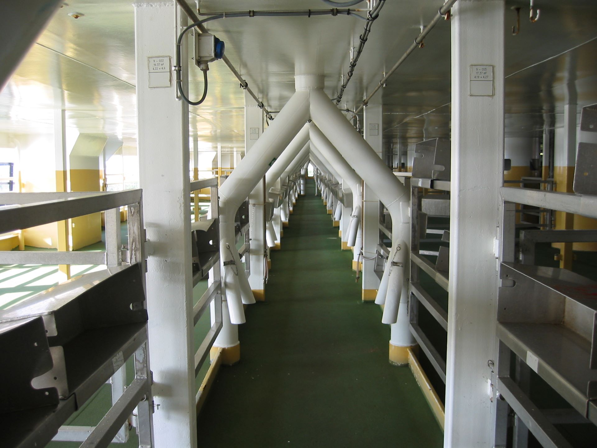 SUPERVISION DURING CONSTRUCTION OF A LIVESTOCK CARRIER